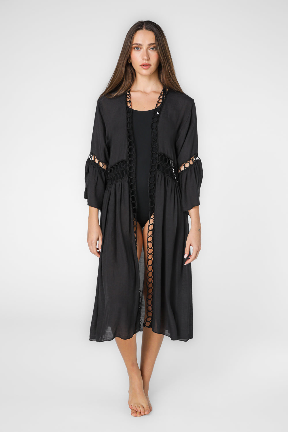 עליונית חוף לנשים בצבע שחור SIMPLY STAR – MASHBIR//365